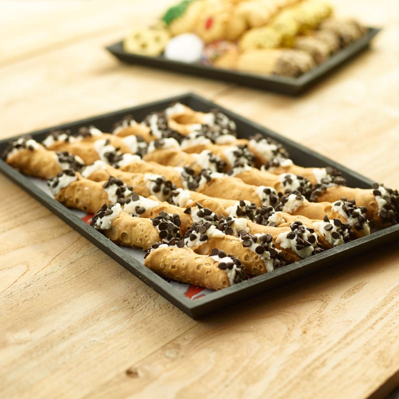 Cannoli Tray - Ynot Italian - Pizza Delivery & Family Dining